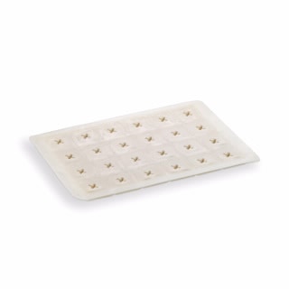 Microplate lids, covers, seals, Agilent microplate accessories | Agilent