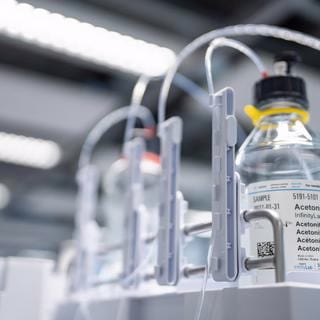 LC/MS Acetonitrile, Acetonitrile MS, LC/MS Grade | Agilent